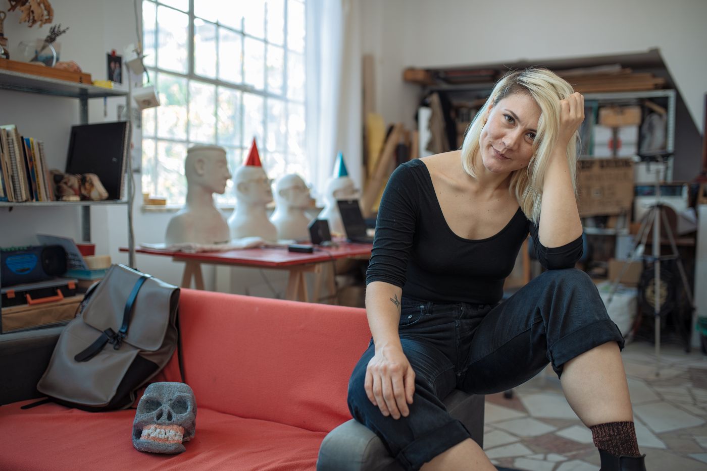 Lea Rasovszky prezintă 10 ani de activitate artistică - The Gentlemans ...